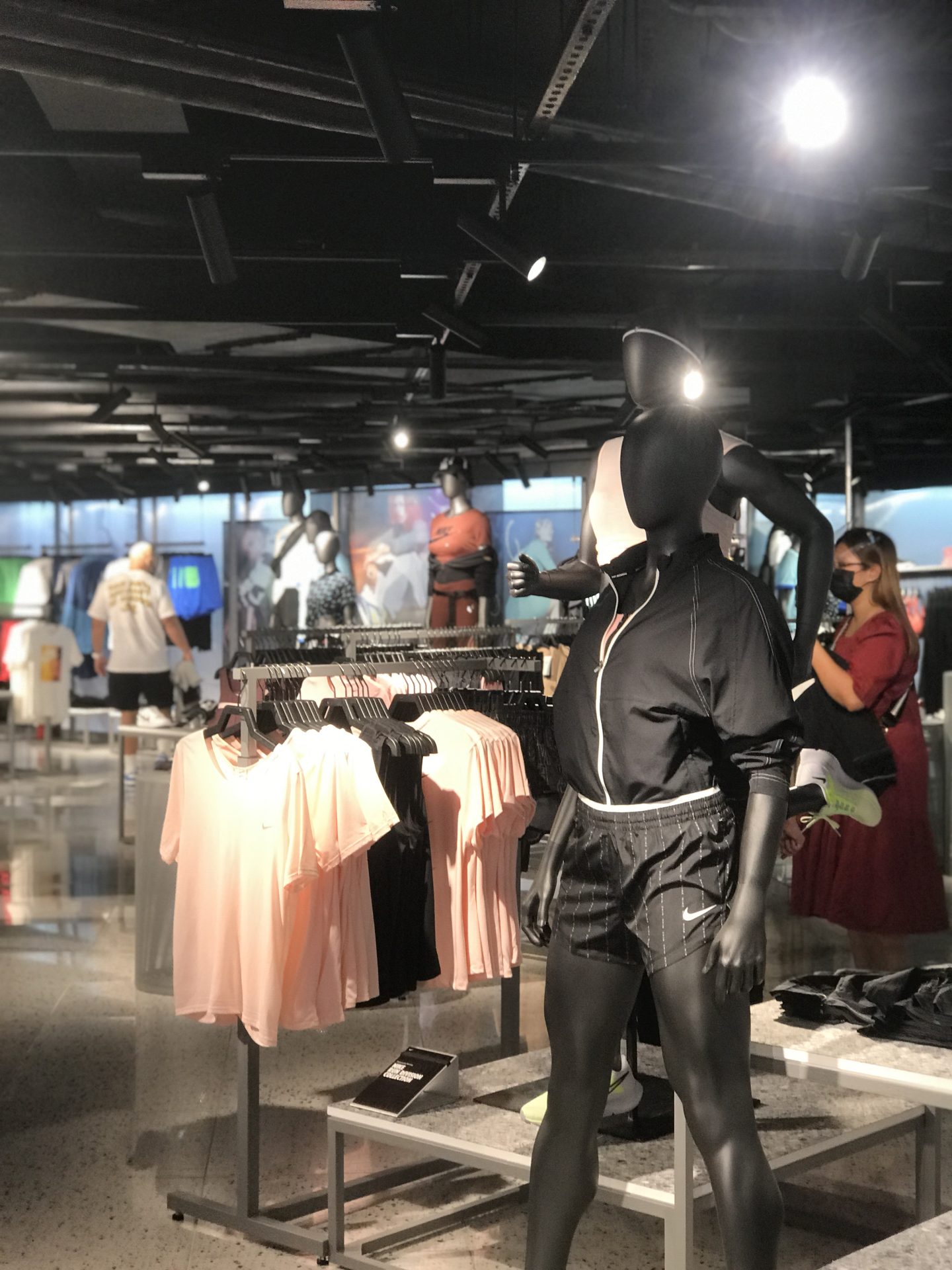 A bigger and better Nike store opens in Makati | Pinoy Fitness